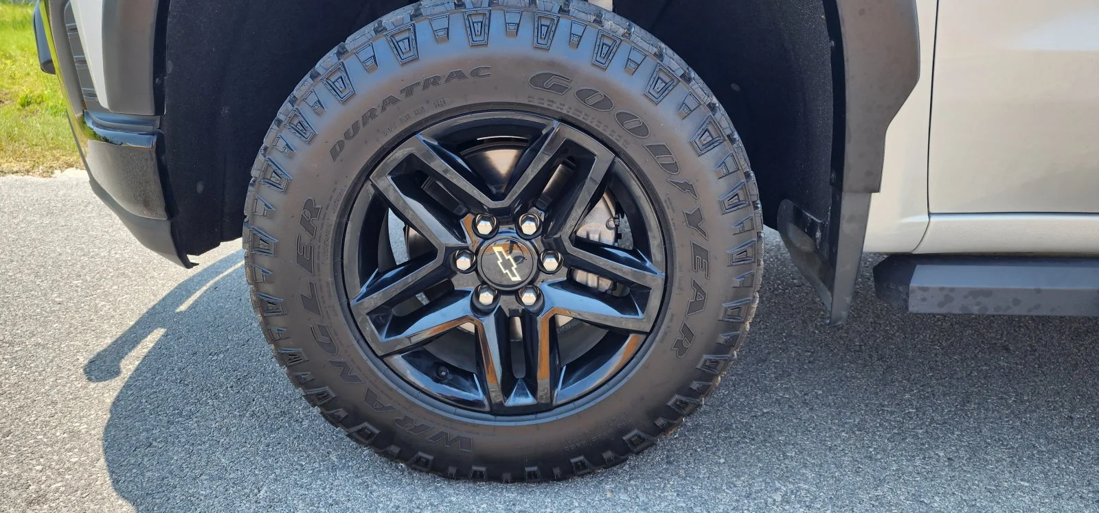 lug nut chrome.jpg | Chevy Trail Boss Forum